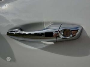 White Hyundai Santa Fe 2015 in Siauliai, with an engine capacity of 2.20 L and mileage of 195 thousand km for 14999 €, photo 19 on AUTOMOTO.COM.LV