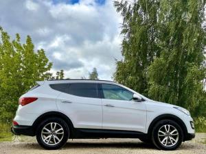 Balts Hyundai Santa Fe 2015 Šauļi, ar dzinēja tilpumu 2.20 L un nobraukumu 195 tūkst. km par 14999 €, foto 15 vietnē AUTOMOTO.COM.LV