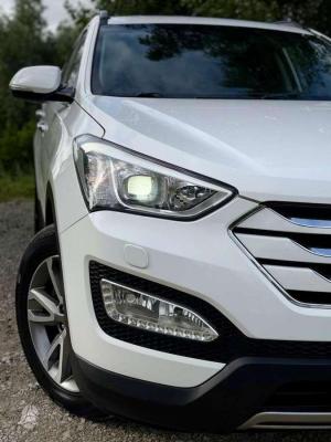 Balts Hyundai Santa Fe 2015 Šauļi, ar dzinēja tilpumu 2.20 L un nobraukumu 195 tūkst. km par 14999 €, foto 18 vietnē AUTOMOTO.COM.LV