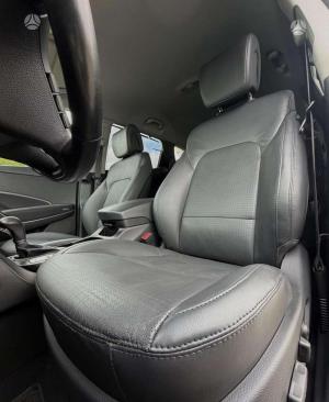 Balts Hyundai Santa Fe 2015 Šauļi, ar dzinēja tilpumu 2.20 L un nobraukumu 195 tūkst. km par 14999 €, foto 29 vietnē AUTOMOTO.COM.LV