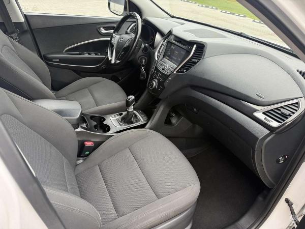 Balts Hyundai Santa Fe 2015 Šauļi, ar dzinēja tilpumu 2.00 L un nobraukumu 290 tūkst. km par 8700 €, foto 9 vietnē AUTOMOTO.COM.LV