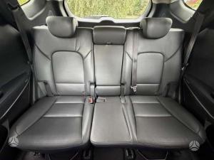 White Hyundai Santa Fe 2015 in Siauliai, with an engine capacity of 2.20 L and mileage of 195 thousand km for 14999 €, photo 34 on AUTOMOTO.COM.LV