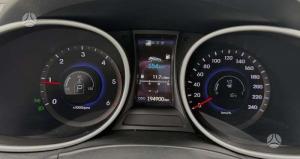 White Hyundai Santa Fe 2015 in Siauliai, with an engine capacity of 2.20 L and mileage of 195 thousand km for 14999 €, photo 41 on AUTOMOTO.COM.LV