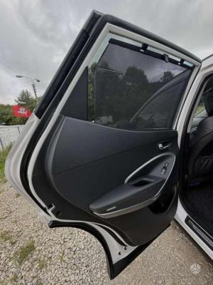 White Hyundai Santa Fe 2015 in Siauliai, with an engine capacity of 2.20 L and mileage of 195 thousand km for 14999 €, photo 45 on AUTOMOTO.COM.LV