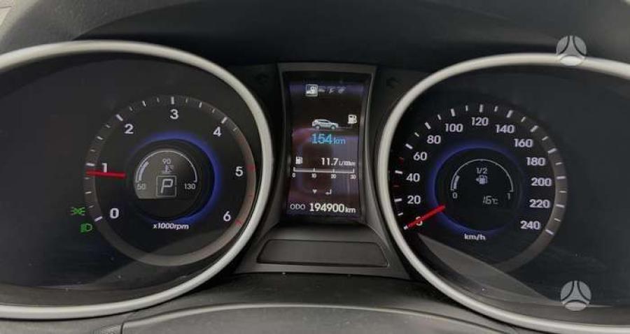 Balts Hyundai Santa Fe 2015 Šauļi, ar dzinēja tilpumu 2.20 L un nobraukumu 195 tūkst. km par 14999 €, foto 41 vietnē AUTOMOTO.COM.LV