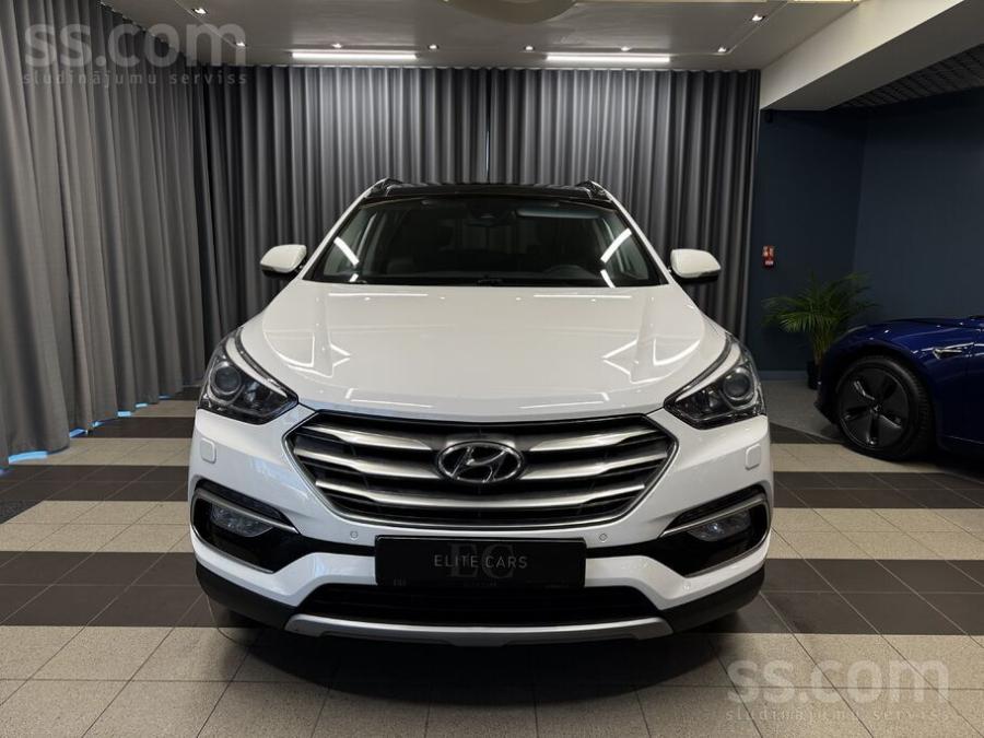 Balts Hyundai Santa Fe 2016 Rīga, ar dzinēja tilpumu 2.20 L un nobraukumu 199 tūkst. km par 12990 €, foto 2 vietnē AUTOMOTO.COM.LV