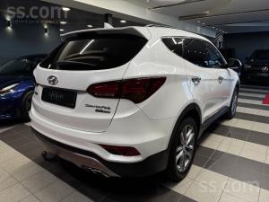 Balts Hyundai Santa Fe 2016 Rīga, ar dzinēja tilpumu 2.20 L un nobraukumu 199 tūkst. km par 12990 €, foto 6 vietnē AUTOMOTO.COM.LV