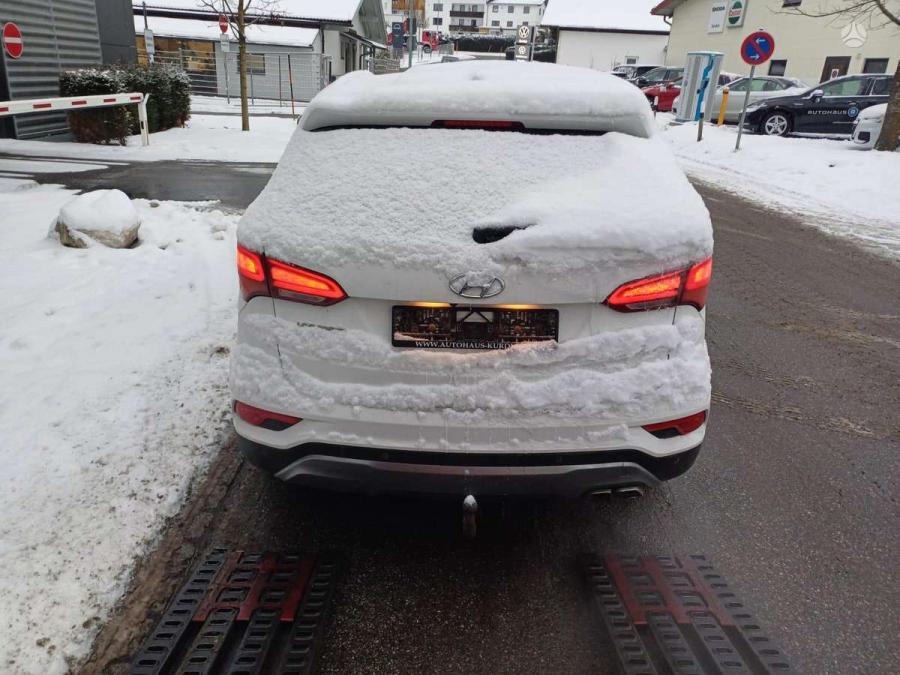 Белый Хендай Санта Фе 2016 в Мариямполе, объемом двигателя 2.20 л и пробегом 176 тыс. км за 8800 €, фото 17 на AUTOMOTO.COM.LV