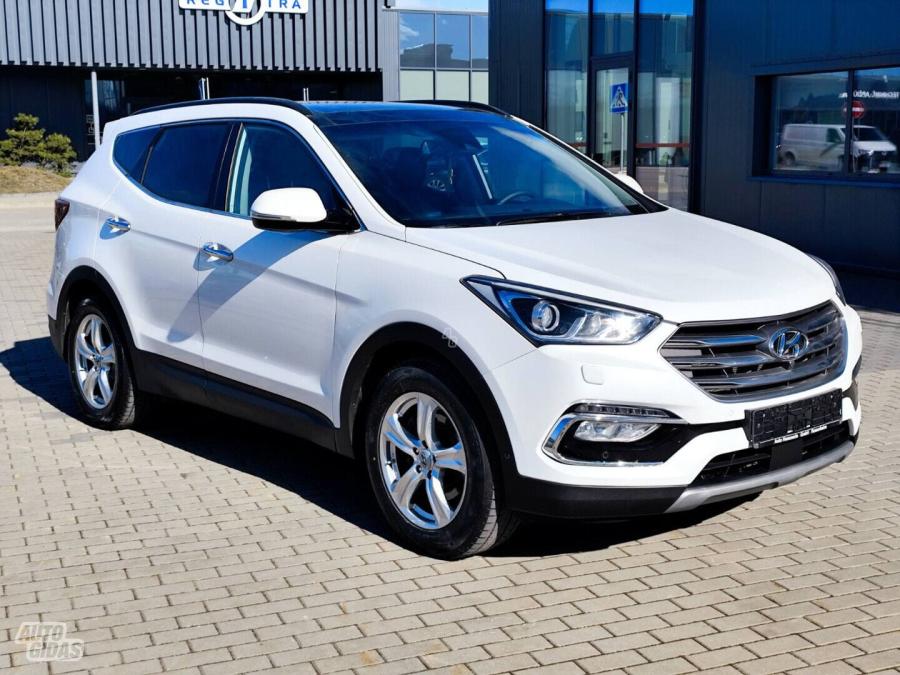 Balts Hyundai Santa Fe 2016 Šauļi, ar dzinēja tilpumu 2.20 L un nobraukumu 197 tūkst. km par 14500 €, foto 1 vietnē AUTOMOTO.COM.LV