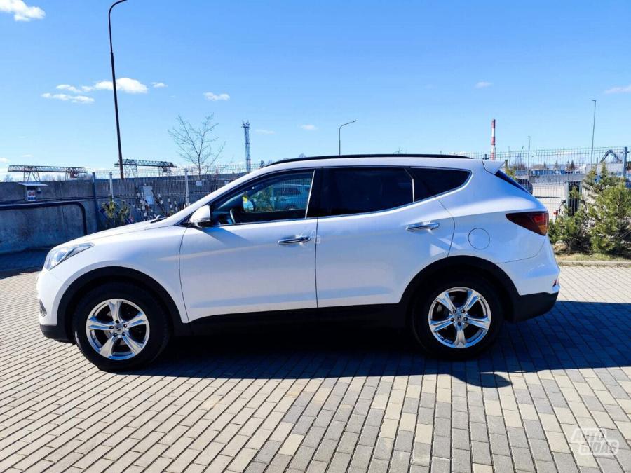 Balts Hyundai Santa Fe 2016 Šauļi, ar dzinēja tilpumu 2.20 L un nobraukumu 197 tūkst. km par 14500 €, foto 9 vietnē AUTOMOTO.COM.LV