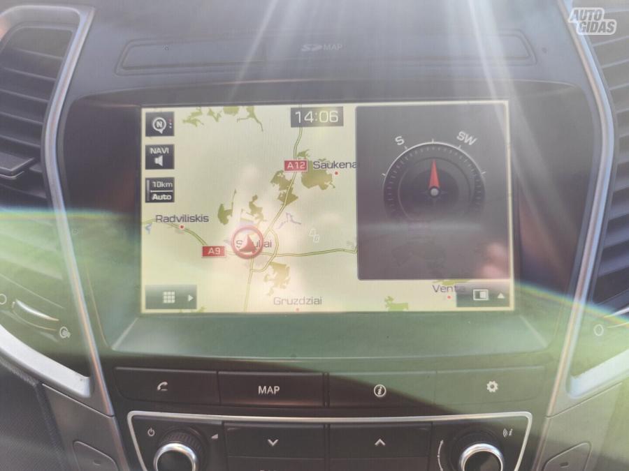 Balts Hyundai Santa Fe 2016 Šauļi, ar dzinēja tilpumu 2.20 L un nobraukumu 197 tūkst. km par 14500 €, foto 14 vietnē AUTOMOTO.COM.LV