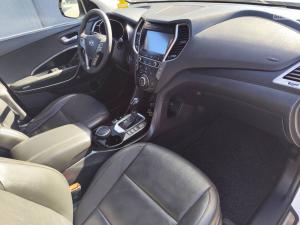 Balts Hyundai Santa Fe 2016 Šauļi, ar dzinēja tilpumu 2.20 L un nobraukumu 197 tūkst. km par 14500 €, foto 17 vietnē AUTOMOTO.COM.LV