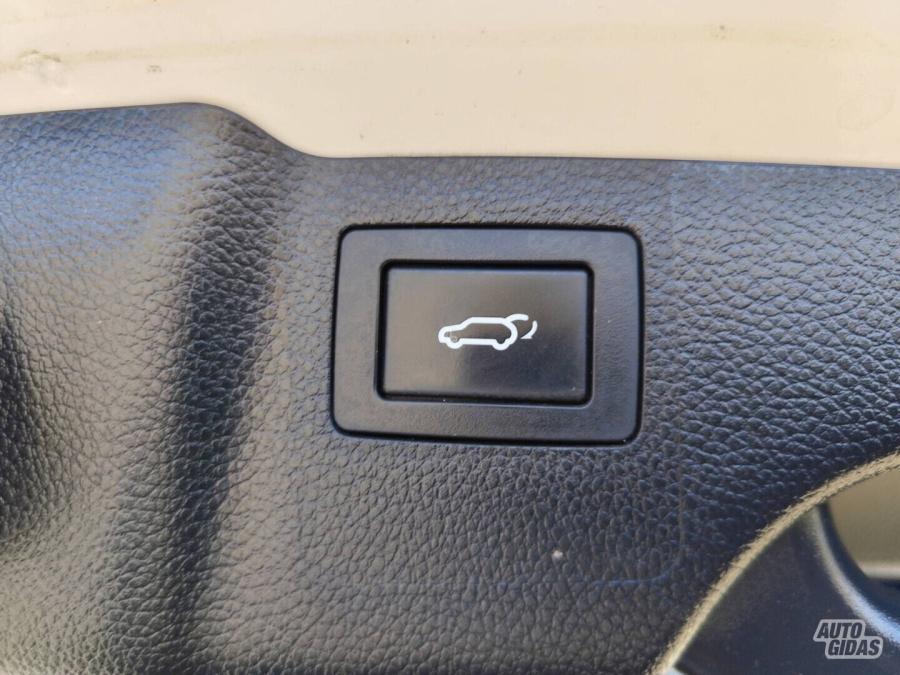 Balts Hyundai Santa Fe 2016 Šauļi, ar dzinēja tilpumu 2.20 L un nobraukumu 197 tūkst. km par 14500 €, foto 27 vietnē AUTOMOTO.COM.LV