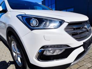 Balts Hyundai Santa Fe 2016 Šauļi, ar dzinēja tilpumu 2.20 L un nobraukumu 197 tūkst. km par 14500 €, foto 28 vietnē AUTOMOTO.COM.LV