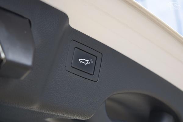White Hyundai Santa Fe 2016 in Vilnius, with an engine capacity of 2.20 L and mileage of 196 thousand km for 13500 €, photo 7 on AUTOMOTO.COM.LV