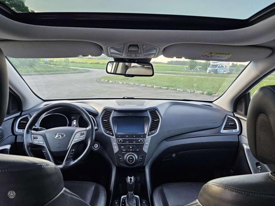 Balts Hyundai Santa Fe 2016 Panevēža, ar dzinēja tilpumu 2.20 L un nobraukumu 259 tūkst. km par 12900 €, foto 10 vietnē AUTOMOTO.COM.LV