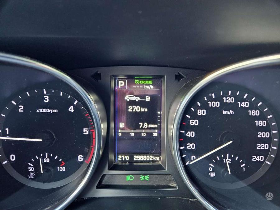 Balts Hyundai Santa Fe 2016 Panevēža, ar dzinēja tilpumu 2.20 L un nobraukumu 259 tūkst. km par 12900 €, foto 12 vietnē AUTOMOTO.COM.LV
