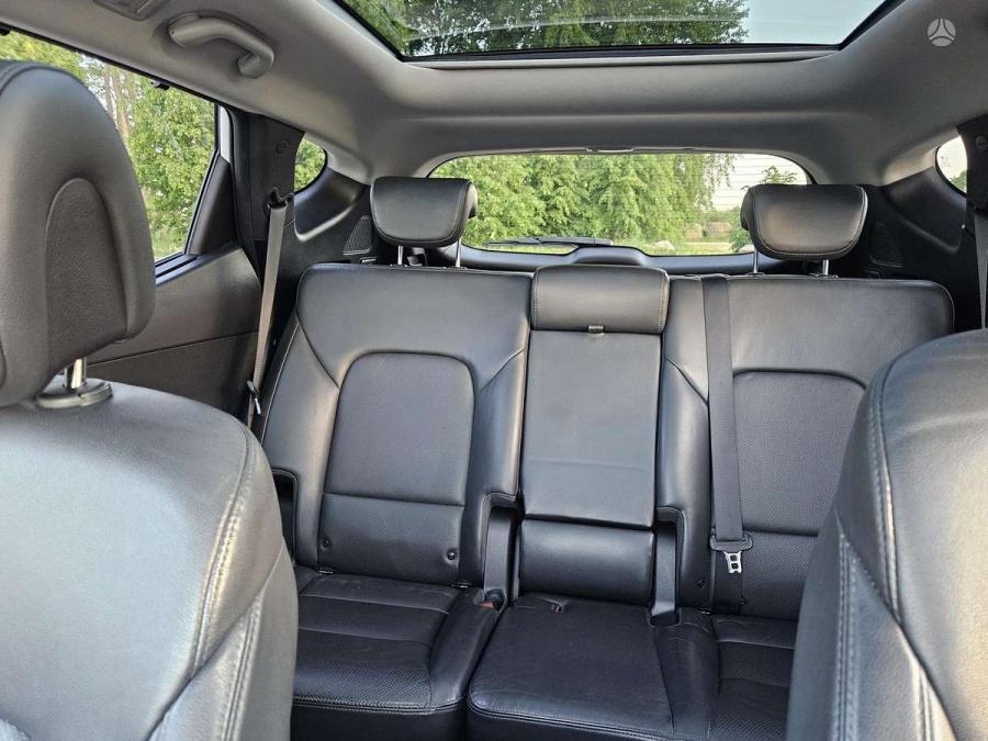 Balts Hyundai Santa Fe 2016 Panevēža, ar dzinēja tilpumu 2.20 L un nobraukumu 259 tūkst. km par 12900 €, foto 19 vietnē AUTOMOTO.COM.LV