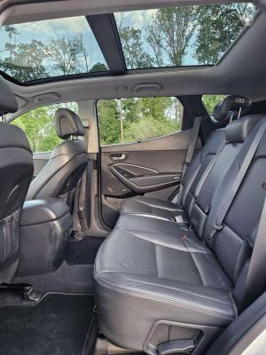 Balts Hyundai Santa Fe 2016 Panevēža, ar dzinēja tilpumu 2.20 L un nobraukumu 259 tūkst. km par 12900 €, foto 21 vietnē AUTOMOTO.COM.LV