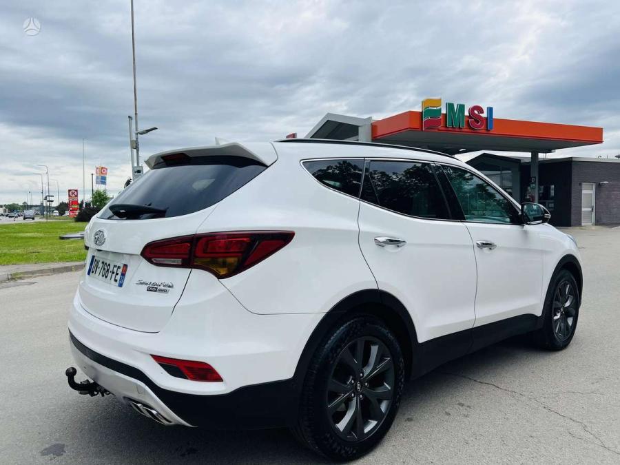 Balts Hyundai Santa Fe 2016 Kauņa, ar dzinēja tilpumu 2.20 L un nobraukumu 228 tūkst. km par 12500 €, foto 5 vietnē AUTOMOTO.COM.LV