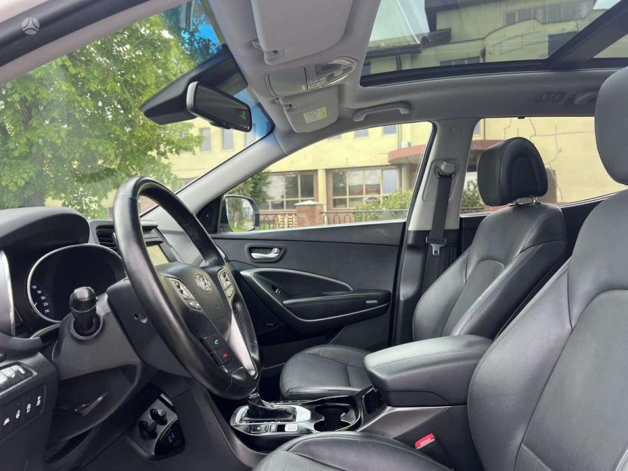 Balts Hyundai Santa Fe 2016 Kauņa, ar dzinēja tilpumu 2.20 L un nobraukumu 228 tūkst. km par 12500 €, foto 27 vietnē AUTOMOTO.COM.LV