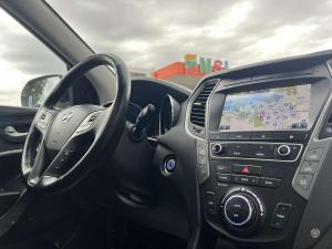 Balts Hyundai Santa Fe 2016 Kauņa, ar dzinēja tilpumu 2.20 L un nobraukumu 228 tūkst. km par 12500 €, foto 39 vietnē AUTOMOTO.COM.LV