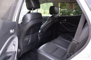 Balts Hyundai Santa Fe 2016 Rīga, ar dzinēja tilpumu 2.20 L un nobraukumu 251 tūkst. km par 10800 €, foto 8 vietnē AUTOMOTO.COM.LV