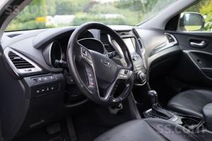 Balts Hyundai Santa Fe 2016 Rīga, ar dzinēja tilpumu 2.20 L un nobraukumu 251 tūkst. km par 10800 €, foto 9 vietnē AUTOMOTO.COM.LV