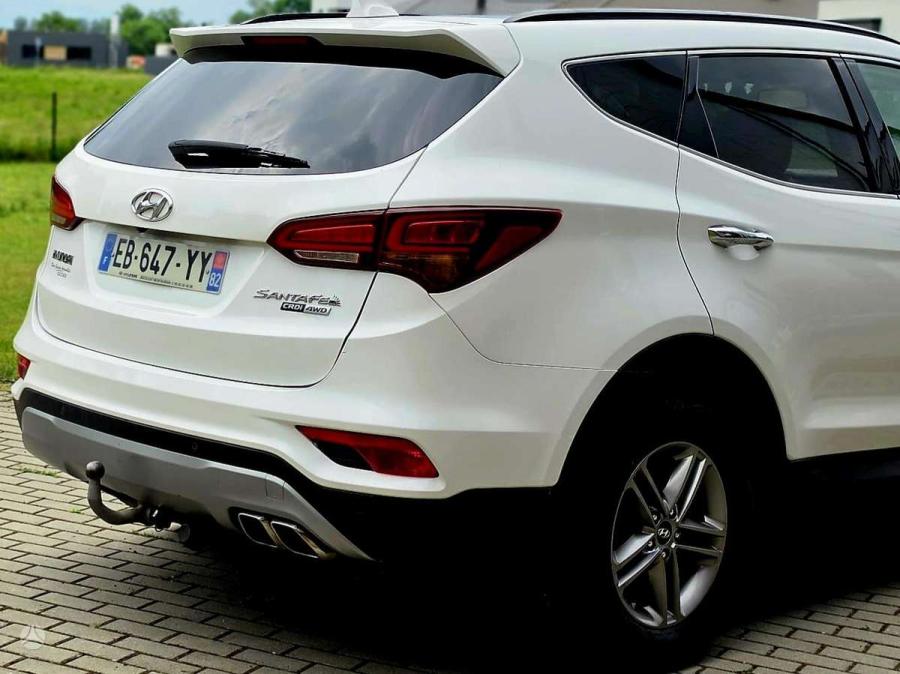 Balts Hyundai Santa Fe 2016 Tauragė, ar dzinēja tilpumu 2.20 L un nobraukumu 238 tūkst. km par 12300 €, foto 15 vietnē AUTOMOTO.COM.LV