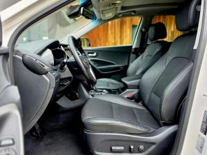 Balts Hyundai Santa Fe 2016 Tauragė, ar dzinēja tilpumu 2.20 L un nobraukumu 238 tūkst. km par 12300 €, foto 21 vietnē AUTOMOTO.COM.LV