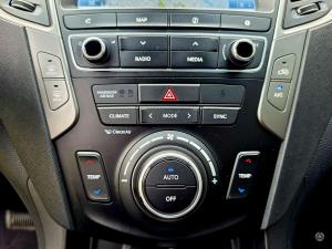 Balts Hyundai Santa Fe 2016 Tauragė, ar dzinēja tilpumu 2.20 L un nobraukumu 238 tūkst. km par 12300 €, foto 33 vietnē AUTOMOTO.COM.LV