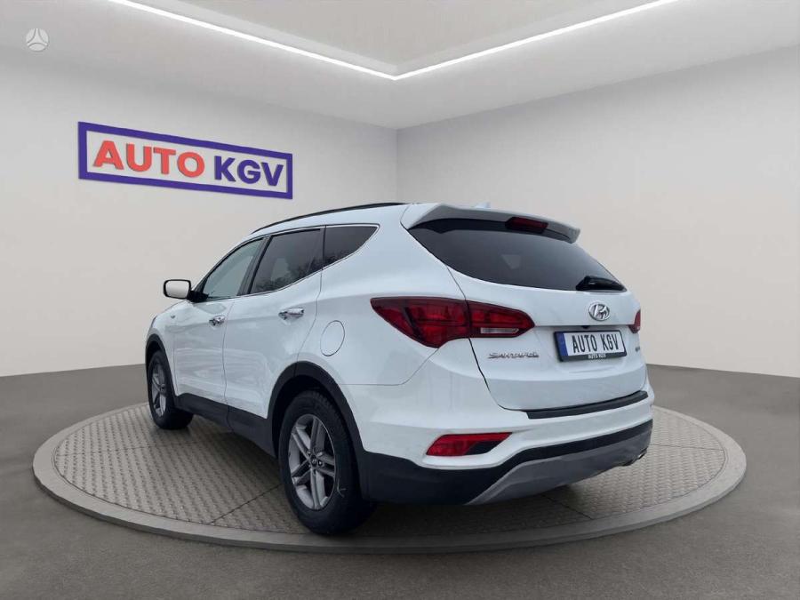 Balts Hyundai Santa Fe 2017 Viļņa, ar dzinēja tilpumu 2.40 L un nobraukumu 88 tūkst. km par 13499 €, foto 3 vietnē AUTOMOTO.COM.LV