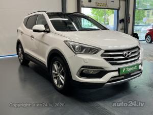 White Hyundai Santa Fe 2017 in Tallinn, with an engine capacity of 2.20 L and mileage of 195 thousand km for 16300 €, photo 3 on AUTOMOTO.COM.LV