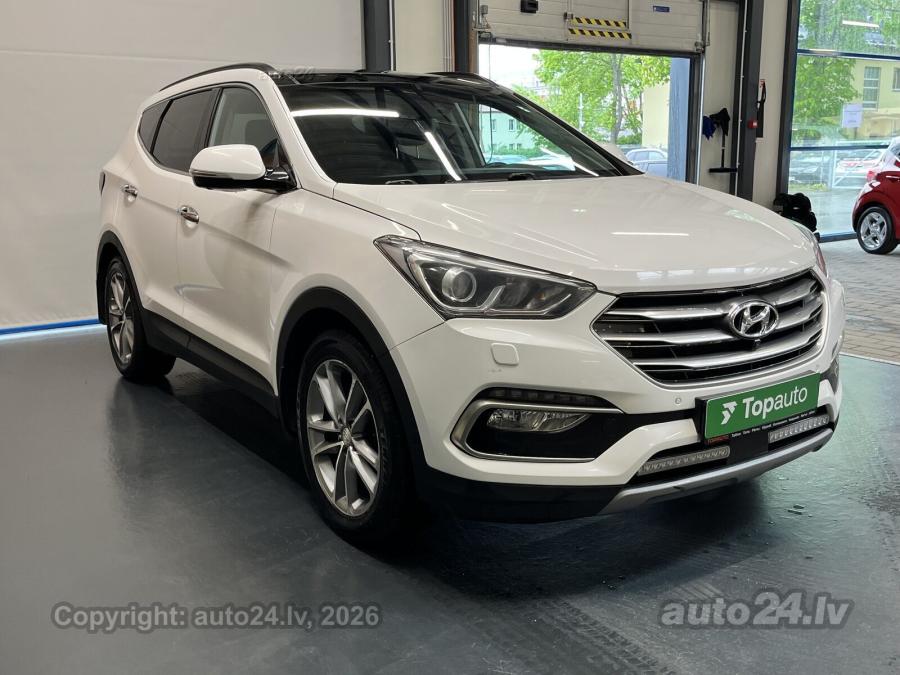White Hyundai Santa Fe 2017 in Tallinn, with an engine capacity of 2.20 L and mileage of 195 thousand km for 16300 €, photo 3 on AUTOMOTO.COM.LV