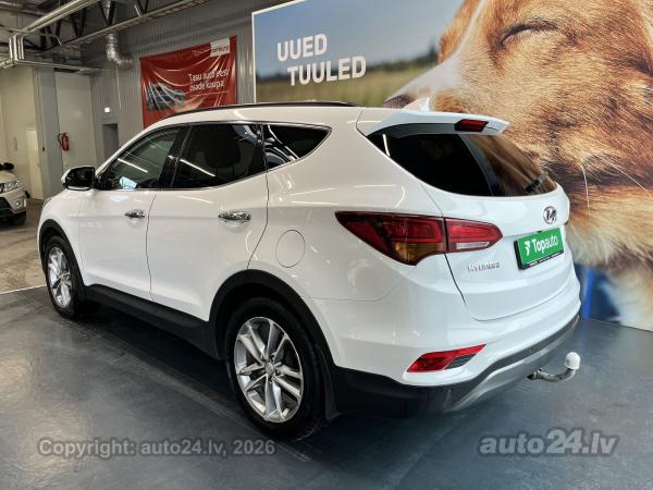Balts Hyundai Santa Fe 2017 Tallina, ar dzinēja tilpumu 2.20 L un nobraukumu 195 tūkst. km par 16300 €, foto 3 vietnē AUTOMOTO.COM.LV