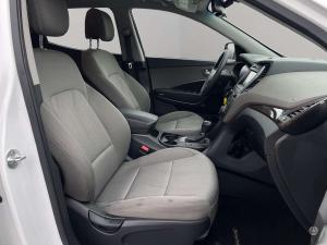 Balts Hyundai Santa Fe 2017 Viļņa, ar dzinēja tilpumu 2.40 L un nobraukumu 88 tūkst. km par 10999 €, foto 8 vietnē AUTOMOTO.COM.LV