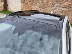 White Hyundai Santa Fe 2017 in Kedainiai, with an engine capacity of 2.20 L and mileage of 123 thousand km for 14750 €, photo 14 on AUTOMOTO.COM.LV