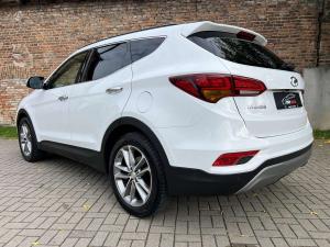 White Hyundai Santa Fe 2017 in Kedainiai, with an engine capacity of 2.20 L and mileage of 123 thousand km for 14750 €, photo 27 on AUTOMOTO.COM.LV