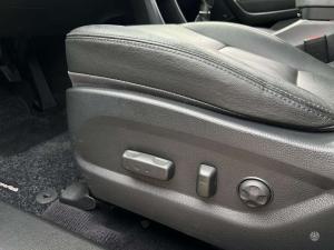 White Hyundai Santa Fe 2017 in Kedainiai, with an engine capacity of 2.20 L and mileage of 123 thousand km for 14750 €, photo 30 on AUTOMOTO.COM.LV