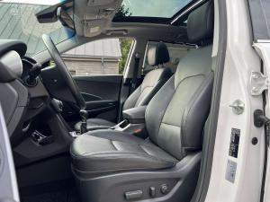 White Hyundai Santa Fe 2017 in Kedainiai, with an engine capacity of 2.20 L and mileage of 123 thousand km for 14750 €, photo 33 on AUTOMOTO.COM.LV
