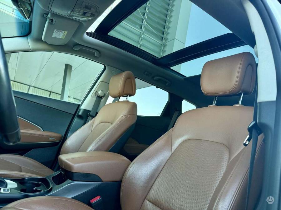 Balts Hyundai Santa Fe 2018 Kauņa, ar dzinēja tilpumu 2.20 L un nobraukumu 240 tūkst. km par 14900 €, foto 12 vietnē AUTOMOTO.COM.LV