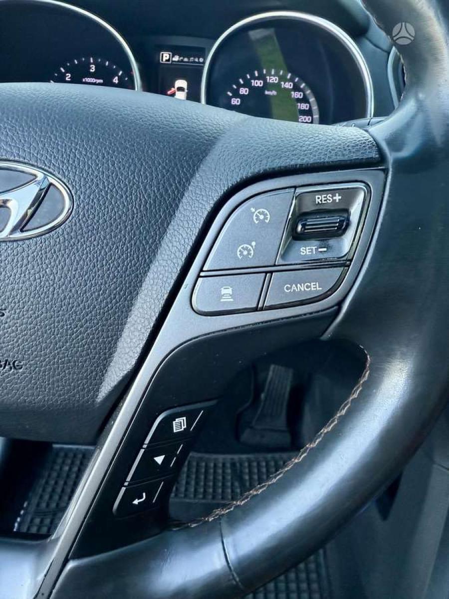 Balts Hyundai Santa Fe 2018 Kauņa, ar dzinēja tilpumu 2.20 L un nobraukumu 240 tūkst. km par 14900 €, foto 19 vietnē AUTOMOTO.COM.LV