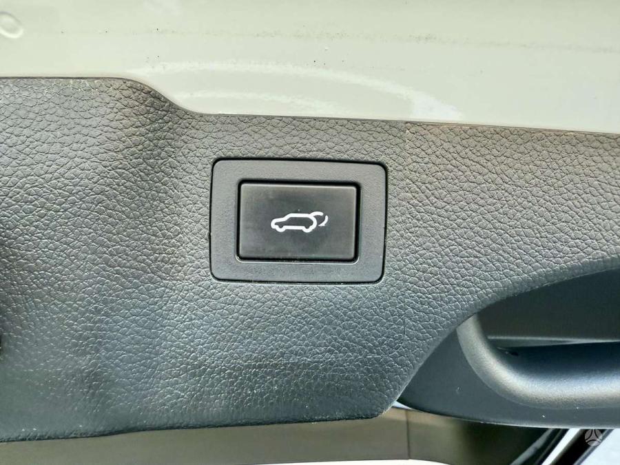 Balts Hyundai Santa Fe 2018 Kauņa, ar dzinēja tilpumu 2.20 L un nobraukumu 240 tūkst. km par 14900 €, foto 27 vietnē AUTOMOTO.COM.LV