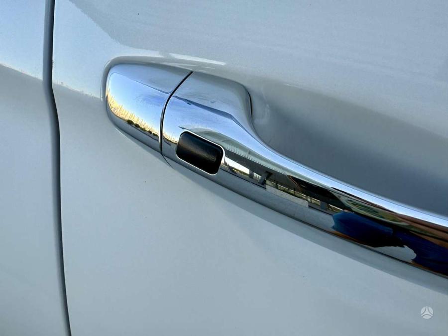 Balts Hyundai Santa Fe 2018 Kauņa, ar dzinēja tilpumu 2.20 L un nobraukumu 240 tūkst. km par 14900 €, foto 29 vietnē AUTOMOTO.COM.LV