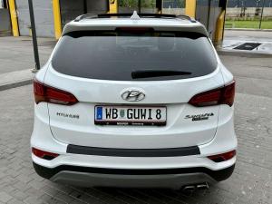 White Hyundai Santa Fe 2018 in Kaunas, with an engine capacity of 2.20 L and mileage of 240 thousand km for 13490 €, photo 6 on AUTOMOTO.COM.LV
