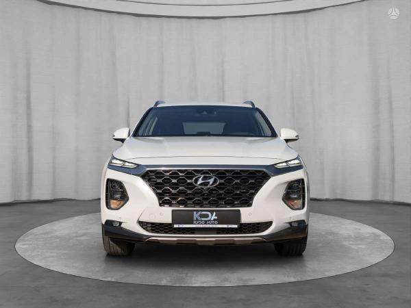White Hyundai Santa Fe 2019 in Marijampole, with an engine capacity of 2.20 L and mileage of 209 thousand km for 19250 €, photo 3 on AUTOMOTO.COM.LV