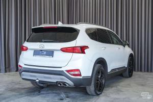 Balts Hyundai Santa Fe 2019 Marijampole, ar dzinēja tilpumu 2.20 L un nobraukumu 209 tūkst. km par 19150 €, foto 12 vietnē AUTOMOTO.COM.LV