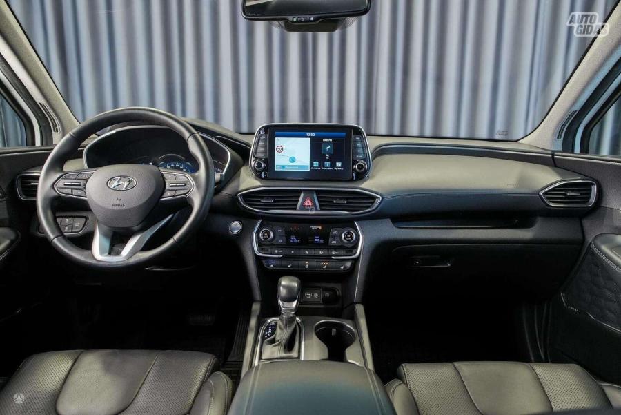 Balts Hyundai Santa Fe 2019 Marijampole, ar dzinēja tilpumu 2.20 L un nobraukumu 209 tūkst. km par 19150 €, foto 16 vietnē AUTOMOTO.COM.LV