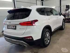 Белый Хендай Санта Фе 2019 в Аукштейи Русокай, объемом двигателя 2.00 л и пробегом 246 тыс. км за 15400 €, фото 12 на AUTOMOTO.COM.LV