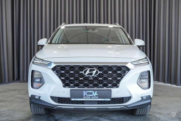 Balts Hyundai Santa Fe 2019 Marijampole, ar dzinēja tilpumu 2.20 L un nobraukumu 209 tūkst. km par 18950 €, foto 4 vietnē AUTOMOTO.COM.LV